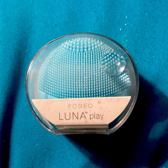 FOREO | Makeup | Foreo Luna Play New In Box | Poshmark